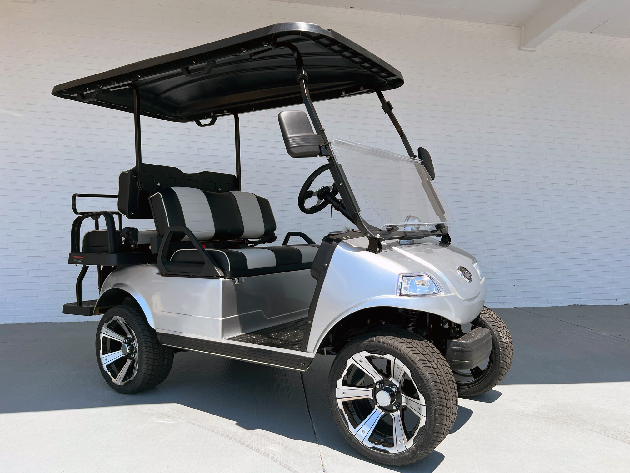 Silver Evolution Classic 4 Pro Golf Cart Golf Carts Lifted Silver Evolution Classic 4 Pro Golf Cart Golf Carts Lifted
